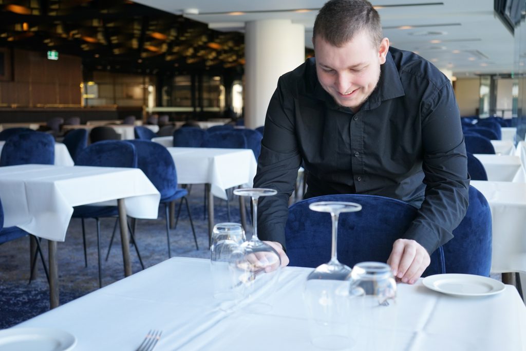 Hospitality Traineeship | Start a Hospitality Traineeship | Skill Hire